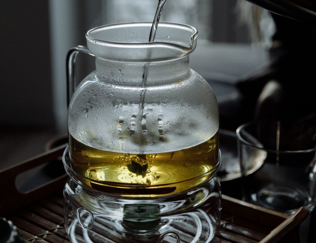 The Ultimate Guide to Enjoying a Tea Ceremony at Home - Magnifissance