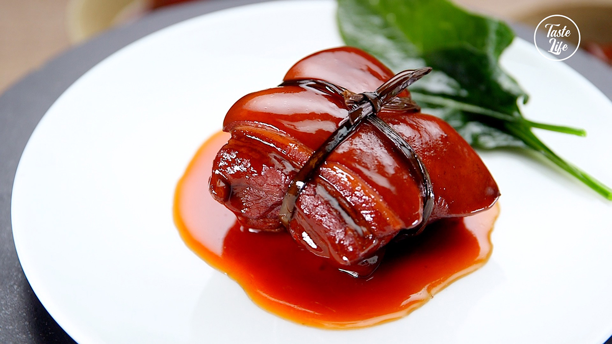 Chef John Zhang Revives Authentic Chinese Cuisine - Magnifissance