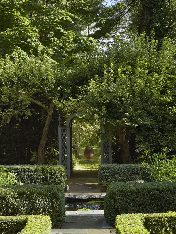 Celebrated Designer Bunny Williams: A Garden Odyssey