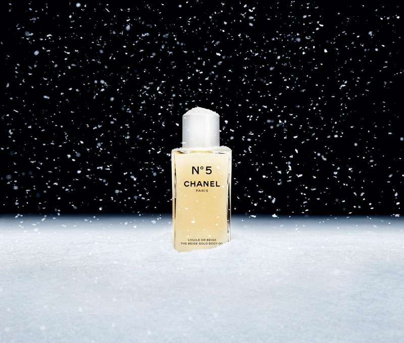 Chill in Style: Discover CHANEL N°5's New Winter Wonders